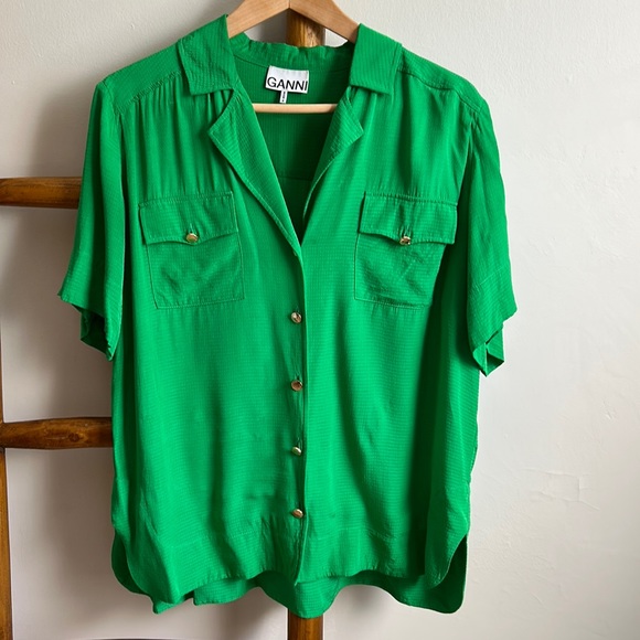 Ganni | Tops | Ganni Sustainable Short Sleeve Button Down Kelly Green ...